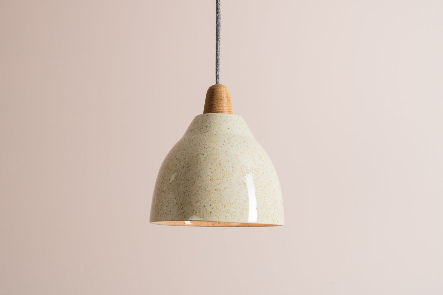 Element Pendant Light in Ceramic and Oak [OUTLET] – Studio Haran Ltd