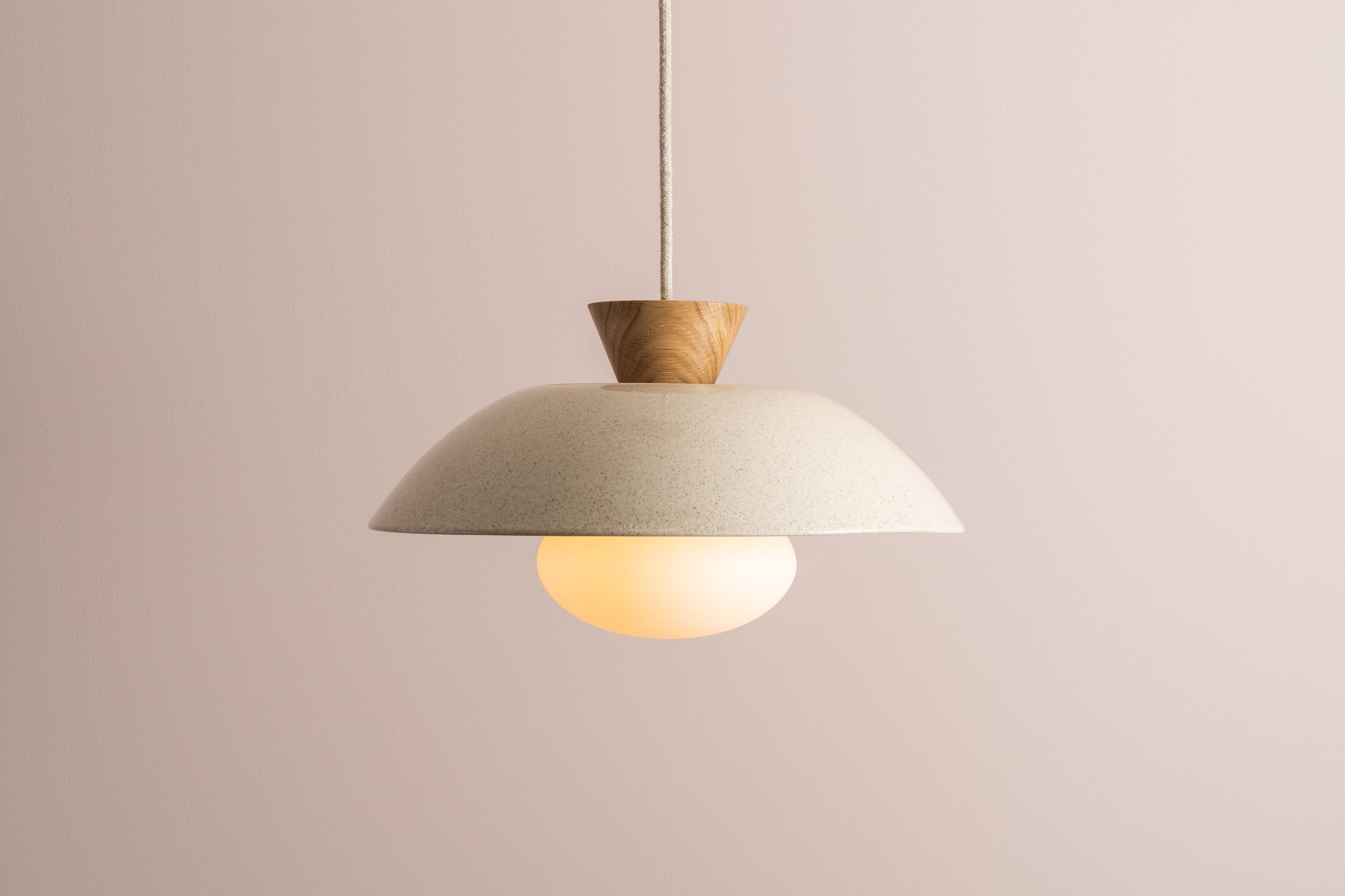 Dawn Pendant Light in Ceramic and Oak [OUTLET] – Studio Haran Ltd